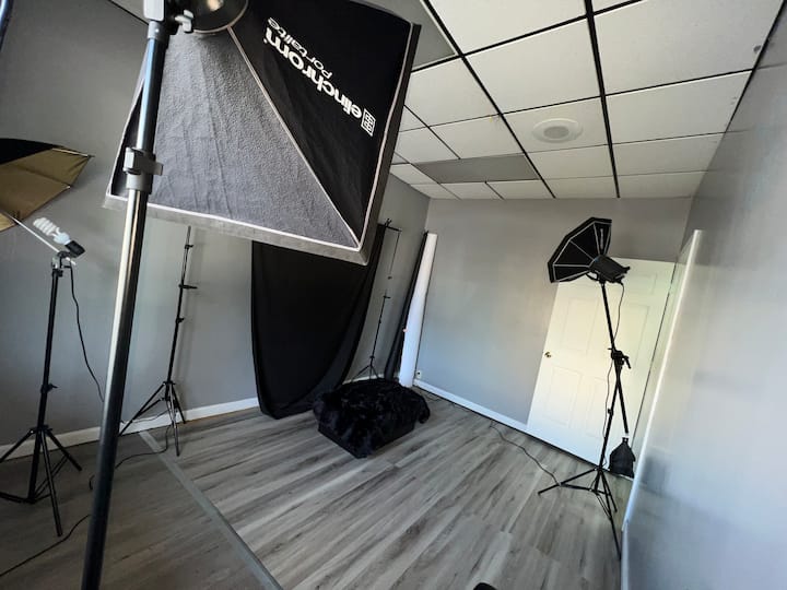 Photography Studio/music Studio Space&free Parking - Lavonia, GA