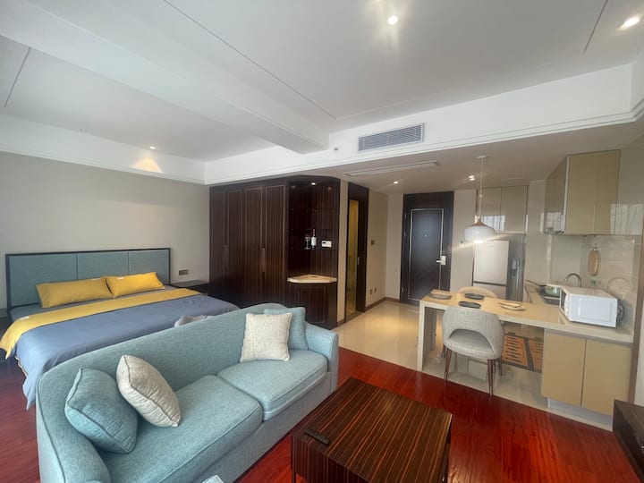 1 Minutes Walk To Parkson Mall
20 Floor City View - Vientiane