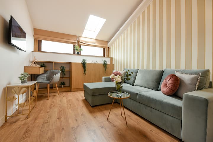 Simple Joys | 1 Br Central Apartment - Bucharest