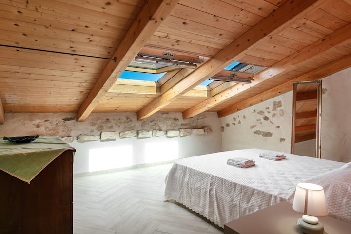 Les Ruines Romaines -★Loft & Terrasse Panoramique★ - Olbia