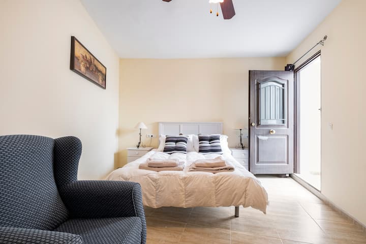 Room In Historic Townhouse With Incredible Views - Torre del Mar