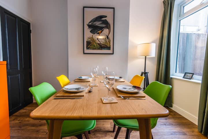 Newly Refurbished Modern Stylish 2 Bedroom Cottage - Lowestoft