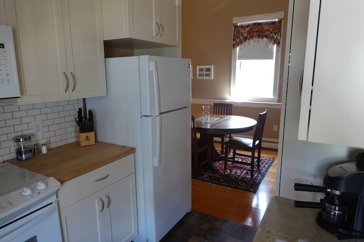 Elegant 2 Bedroom/2 Bath Apartment With Fireplace - Beverly, MA
