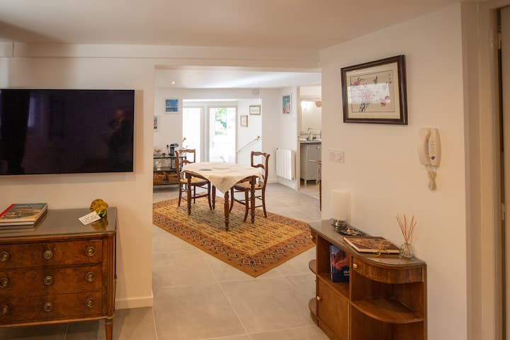 Superbe Appartement 65 M2 Très Calme Et Très Clair - Caluire-et-Cuire