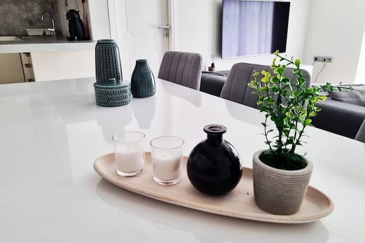 𝔾𝕖𝕠𝕣𝕘𝕖'𝕤 𝔻𝕖𝕟 In Petralona - Athens