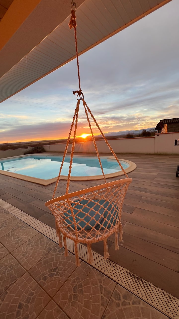 Agréable Villa Avec Piscine Vue Sur Les Pyrénées - Pau