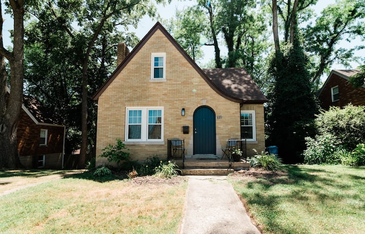 Modern Style & Charm - Jefferson City, MO