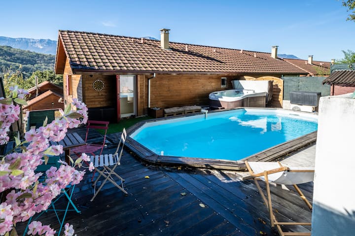Le Montavie | Maison Avec Piscine, Jacuzzi - Station de l'Alpe du Grand Serre