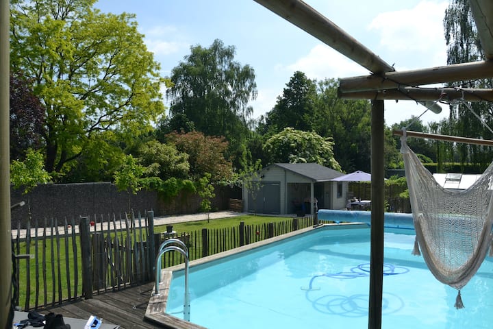 Gezellige Woning Met Zwembad En Grote Tuin - Mechelen