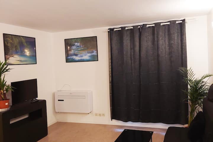 Superbe Appartement 2 Pièces Avec Petit Jardin - Rosny-sous-Bois