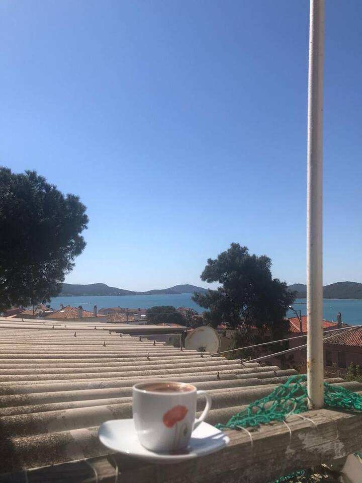 2katli Deni̇zmanzarali Geni̇ş Rahat ŞÖMüneli̇ Taşev 5 - Alibey Island