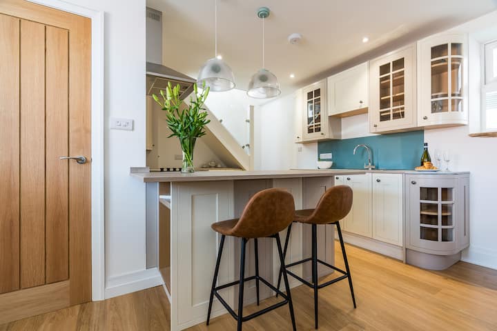 Stunning 1 Bedroom Cottage In Ruddlan North Wales - Rhyl
