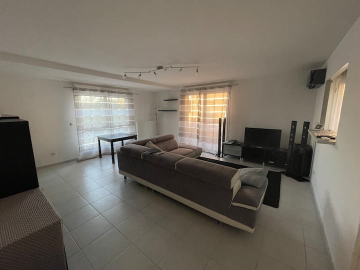 Bel Appartement Avec Place De Parking Privée - Martigues