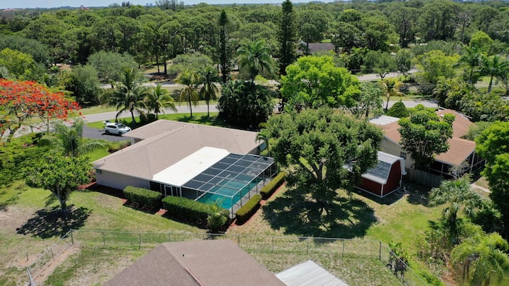 Candle Lake House 3bd/3bh Heater Pool, Barn Gm Rm - Sanibel, FL