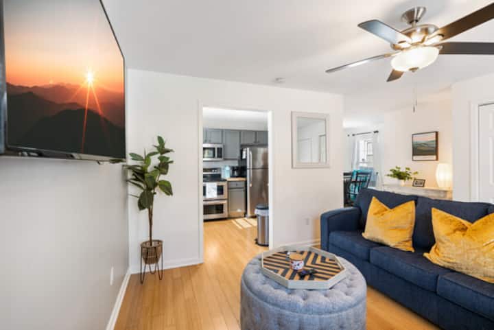 2 Br|1 King |1queen |2 Decks|parking|pets| Wifi - Poughkeepsie, NY