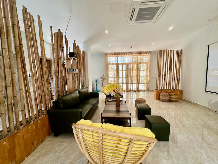 Phu Quoc 10br Beach Townhouse Shared Swimming Pool - Phú Quốc