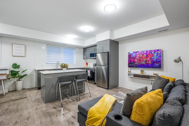 Exquisite 2 Bedroom Apt, Mins To The Falls. - Niagara Falls