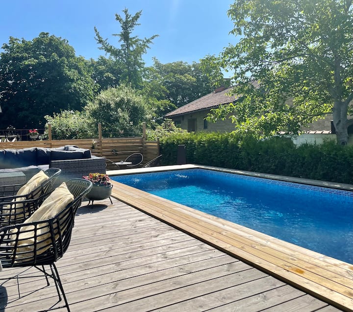 Trevlig Villa Med Pool I Attraktivt Område. - Helsingborg