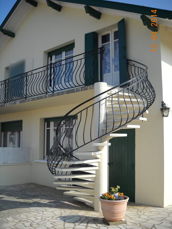 Location Vacances Bayonne Pays Basque 3 Personnes - Bayonne