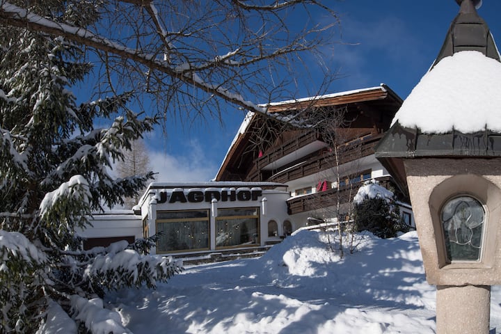 Studioapartment Mit Sonnigem Balkon - Seefeld