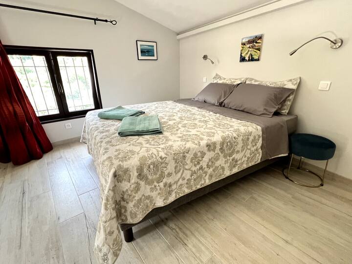 Charming B&b Room (Cayon) In La Roque-alric - Malaucène