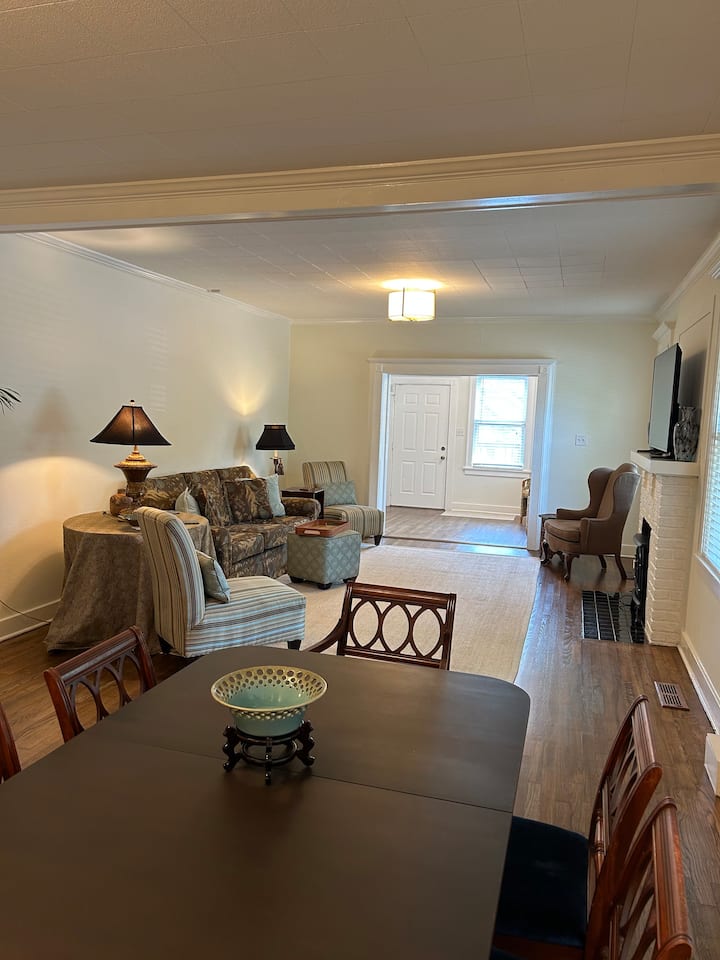 Walk To War Memorial 3-bedroom Heart Of Hillcrest - Little Rock, AR