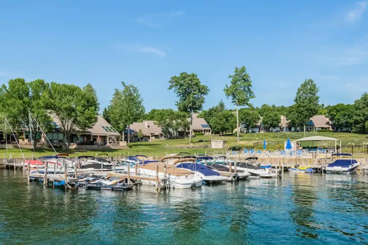 Townhome At Lake Winnipesaukee With Boat Slip - Moultonborough, NH