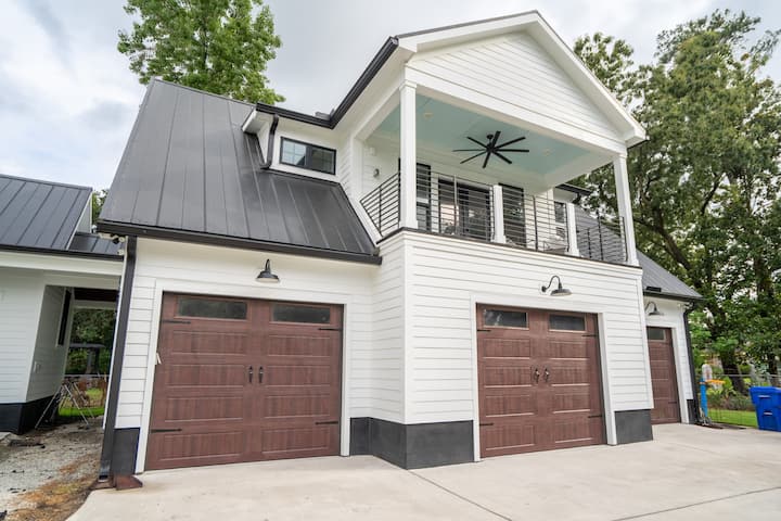 Stylish & New! Close To Downtown Chs & Beaches! - Charleston, SC