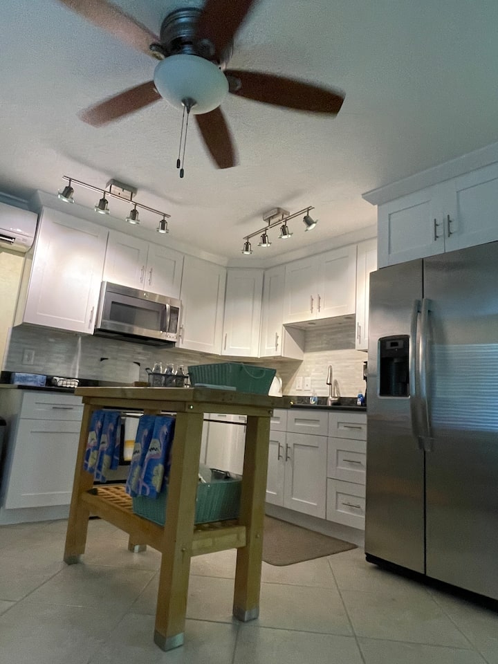 St. Pete Paradise - St. Pete Beach, FL