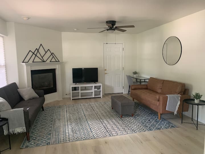 Work, Play, & Stay On West Main (Str-200) - Buena Vista, CO