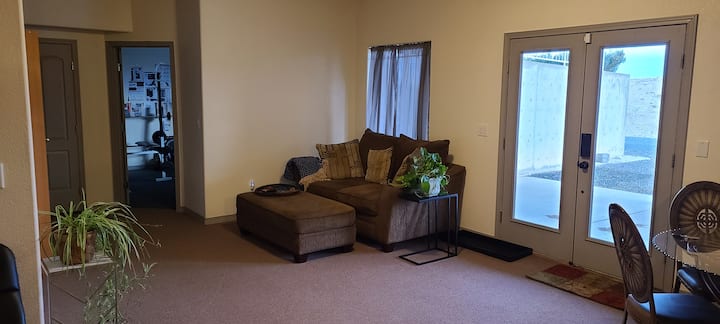 Quiet 2 Bedroom Apartment With Many Amenities! - Pueblo West, CO
