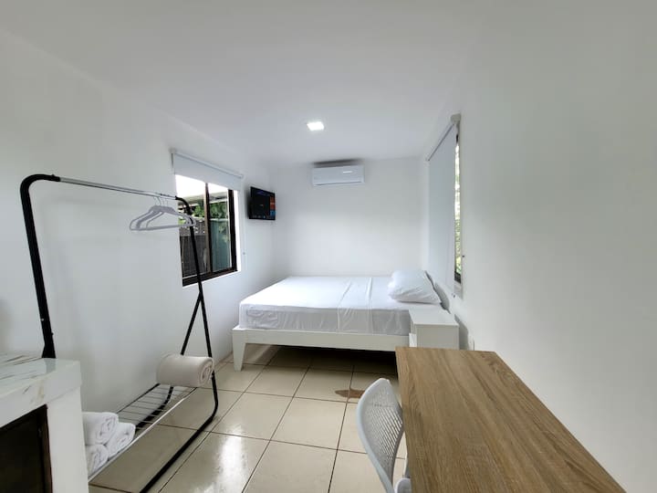 Downtown Apartment W/volcano View #2 - La Fortuna