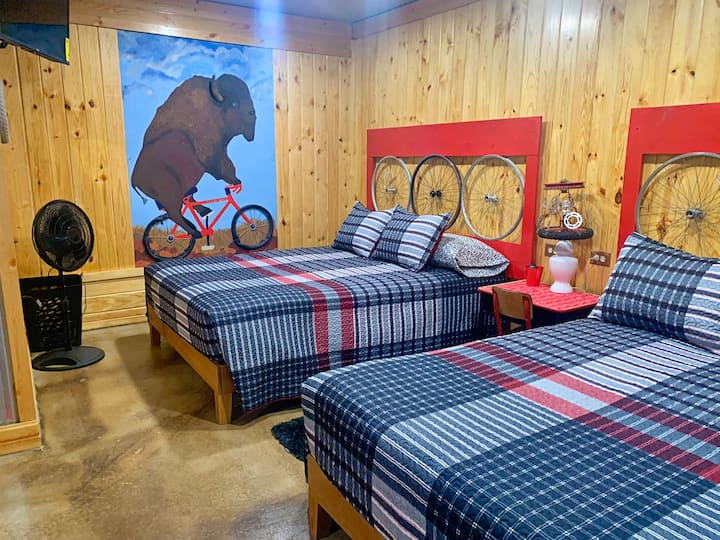 Tour De Bison Cabin Wichita Mountains Retro Fun - Tahlequah Pond, OK