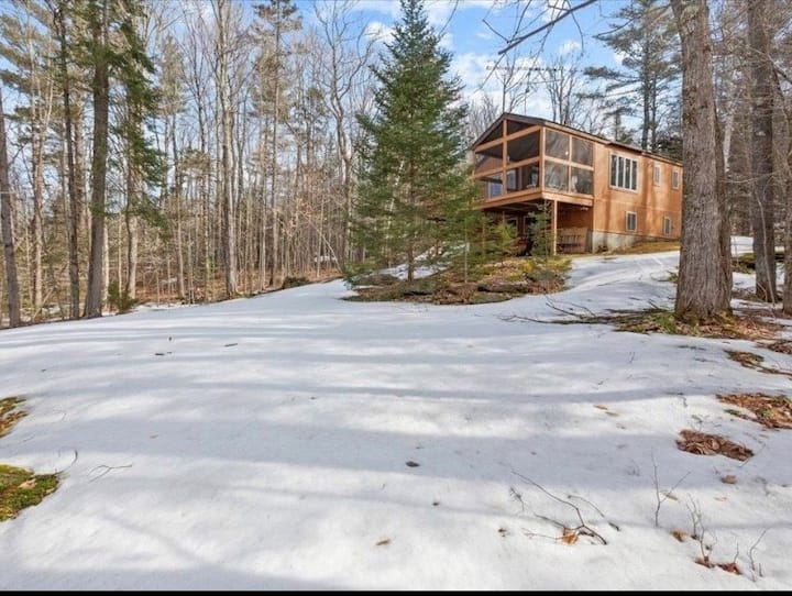 Cheerful 4-bedroom Chalet Near Popular Ski Slopes - Bromley Mountain, VT