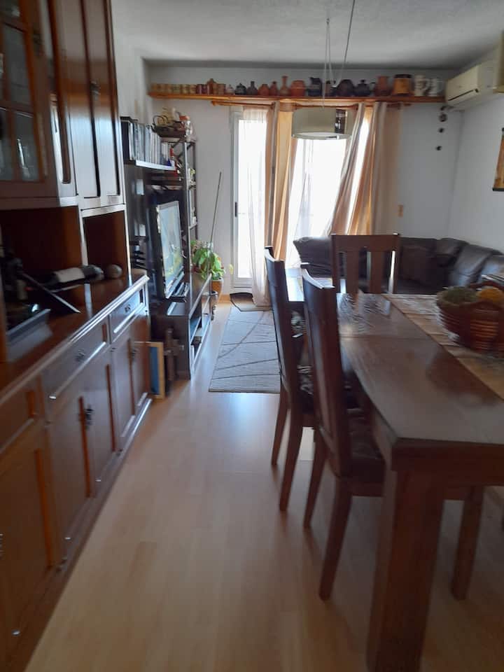 Luminoso Departamento Céntrico Con Balcón - Montevideo