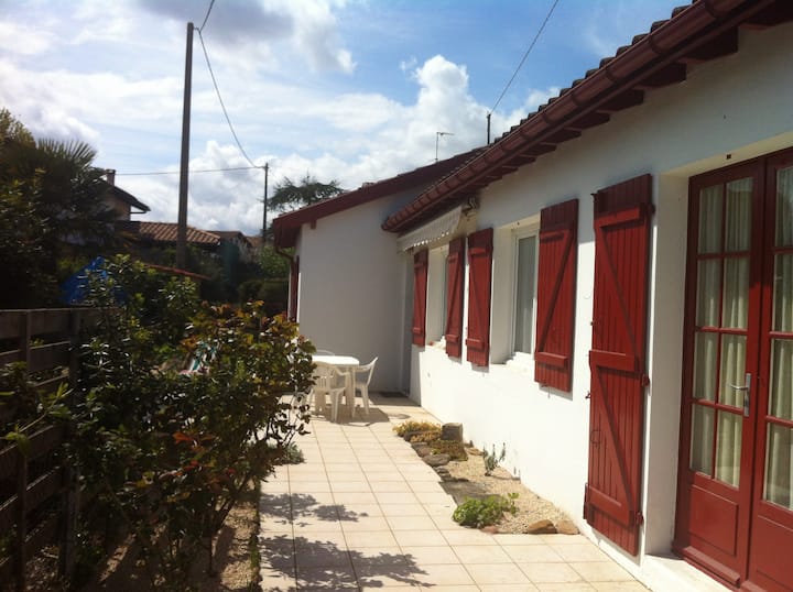 Maison Dans Quartier Calme - Urrugne