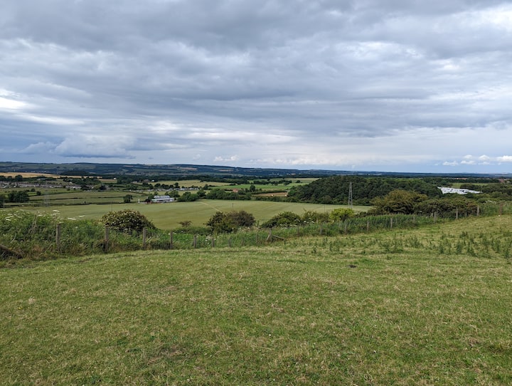 Picturesque Views, Sleeps  8, Country Living - Auckland Castle