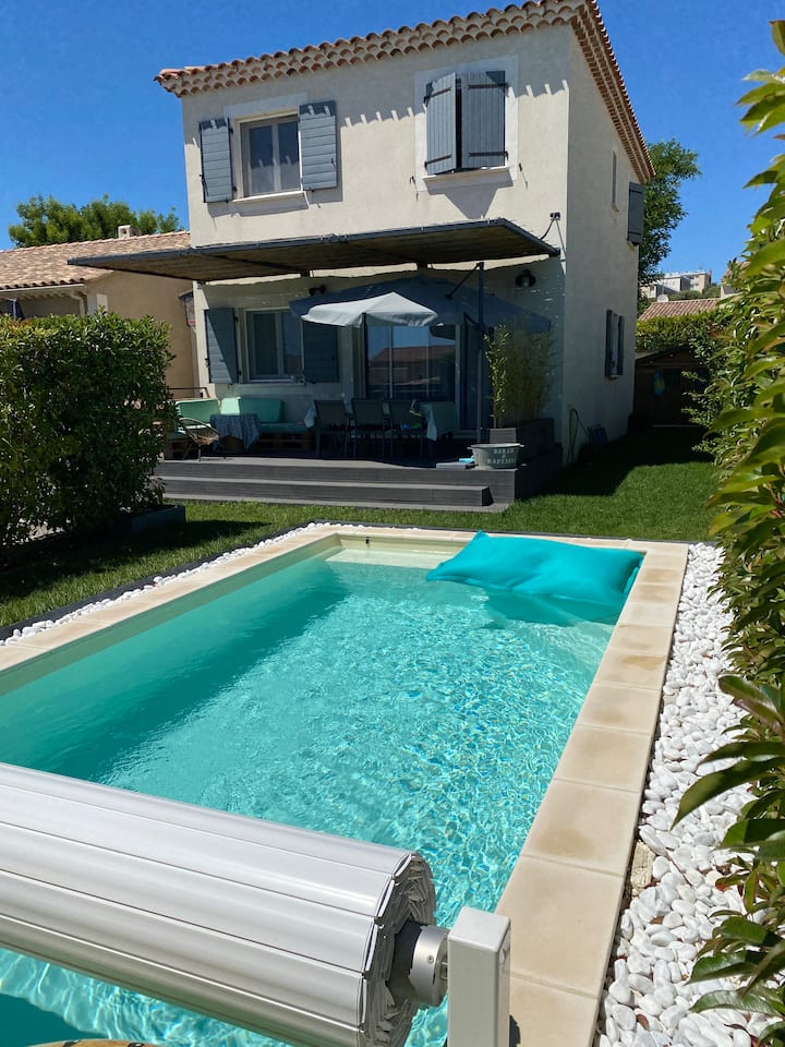 Maison De Vacances Avec Piscine - France