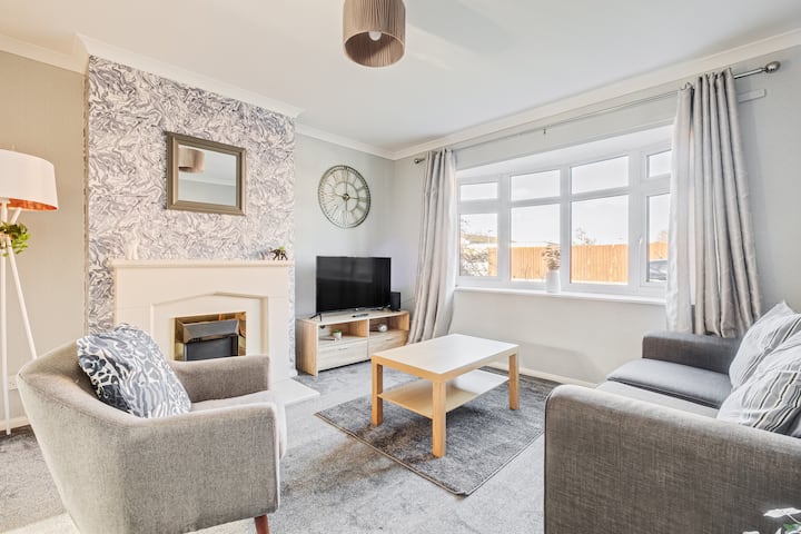 Comfy Home. Ideal For Groups. Free Parking. - Bedford, Royaume-Uni