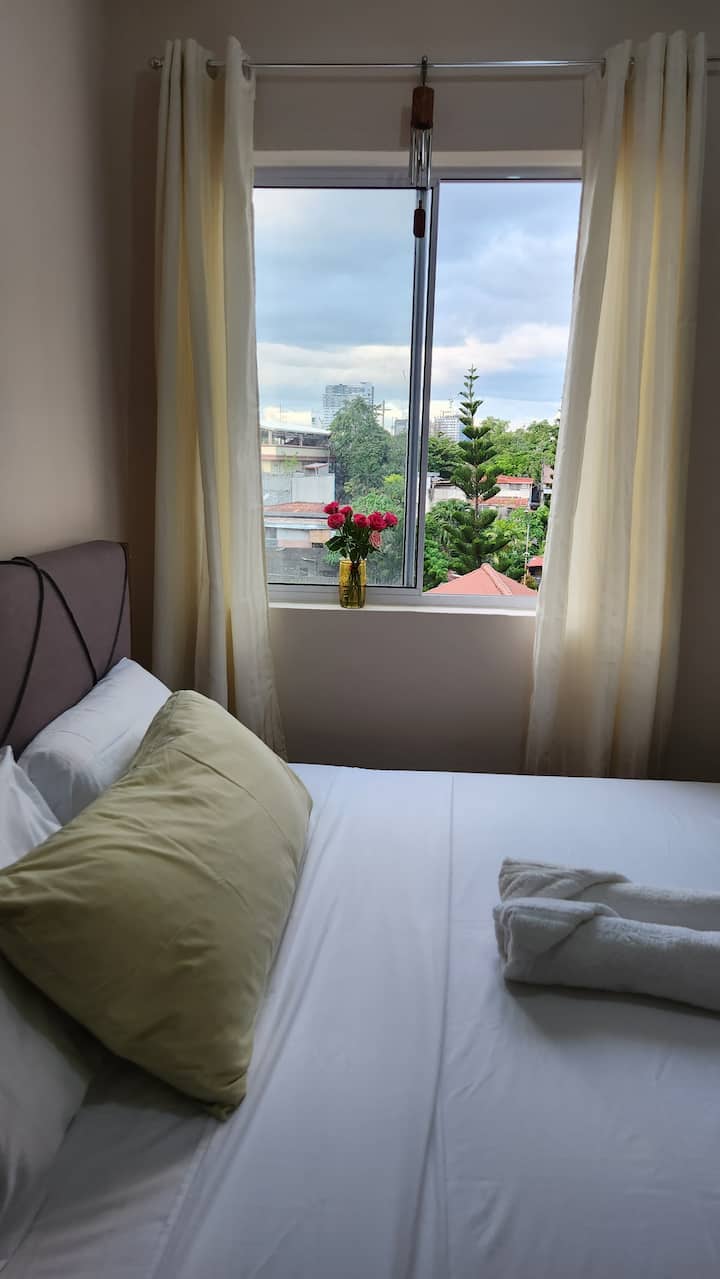 Denise's Midtown Condo - Davao City