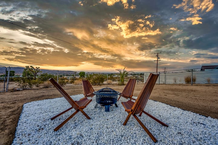 Escape To The Desert, Walk To Downtown Joshua Tree - Joshua Tree, CA