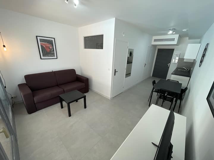 Rdc Piscine, Parking C7 - Mougins