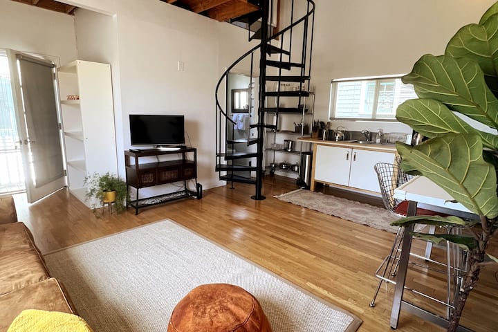Bright & Sunny Venice Beach Guesthouse - Brentwood - Los Angeles