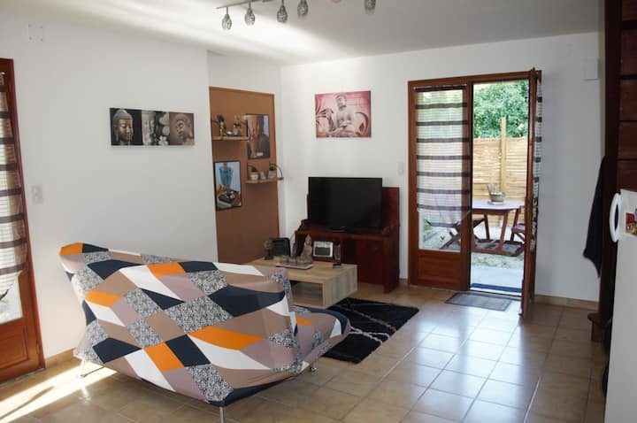 Gîte 4 Personnes Avec Terrasse Proche De Lascaux - Montignac