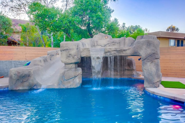 6 Bedroom- Resort Backyard Pool/mini Golf/firepit - Lakeside, CA