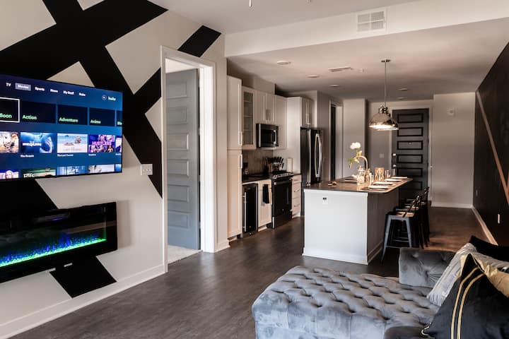 Dallas Downtown Historic District Vacation Rentals & Homes - Dallas, TX ...