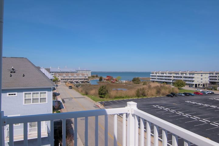 Mid Town Townhome (E) - Steps To Beach & Bayside - Ocean City, MD