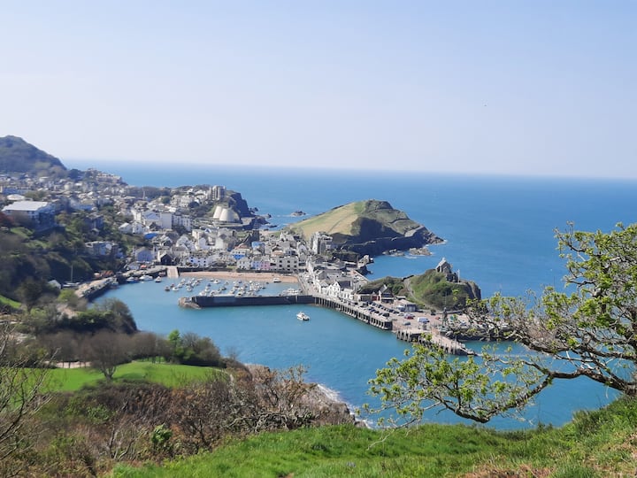 Peaceful Penthouse Flat With Stunning Sea Views - Ilfracombe