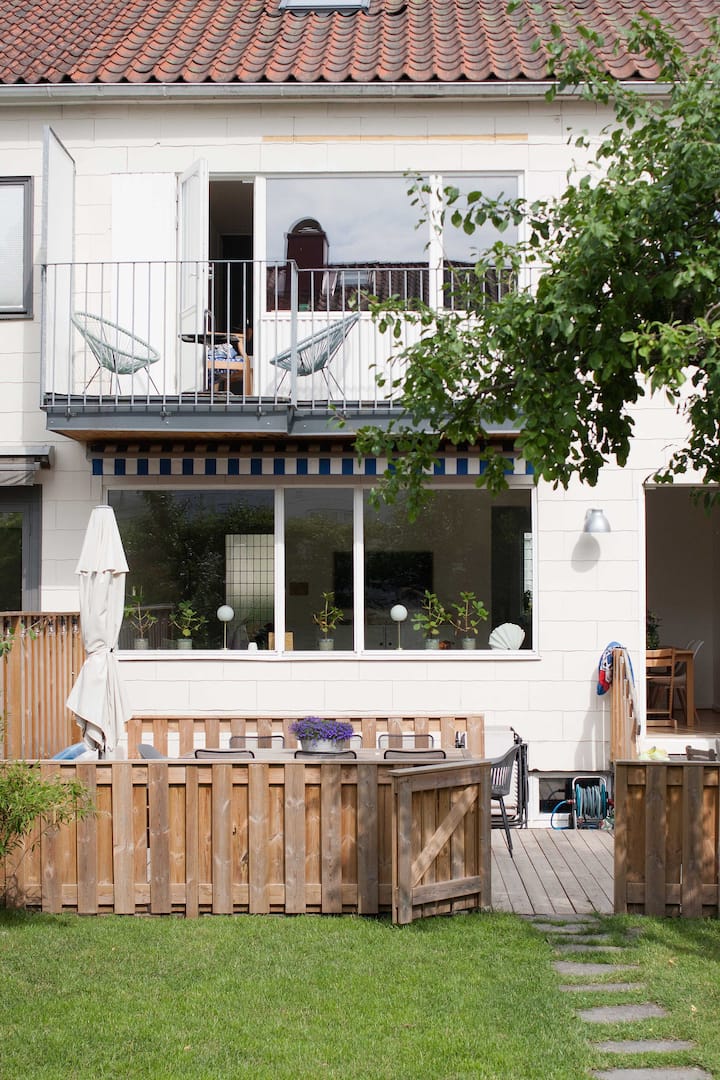 Roomy Townhouse With Lush Garden. - Gotemburgo