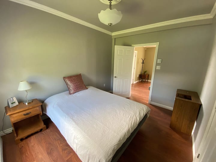 Top 10 Airbnb Vacation Rentals In Estrie, Canada | Trip101